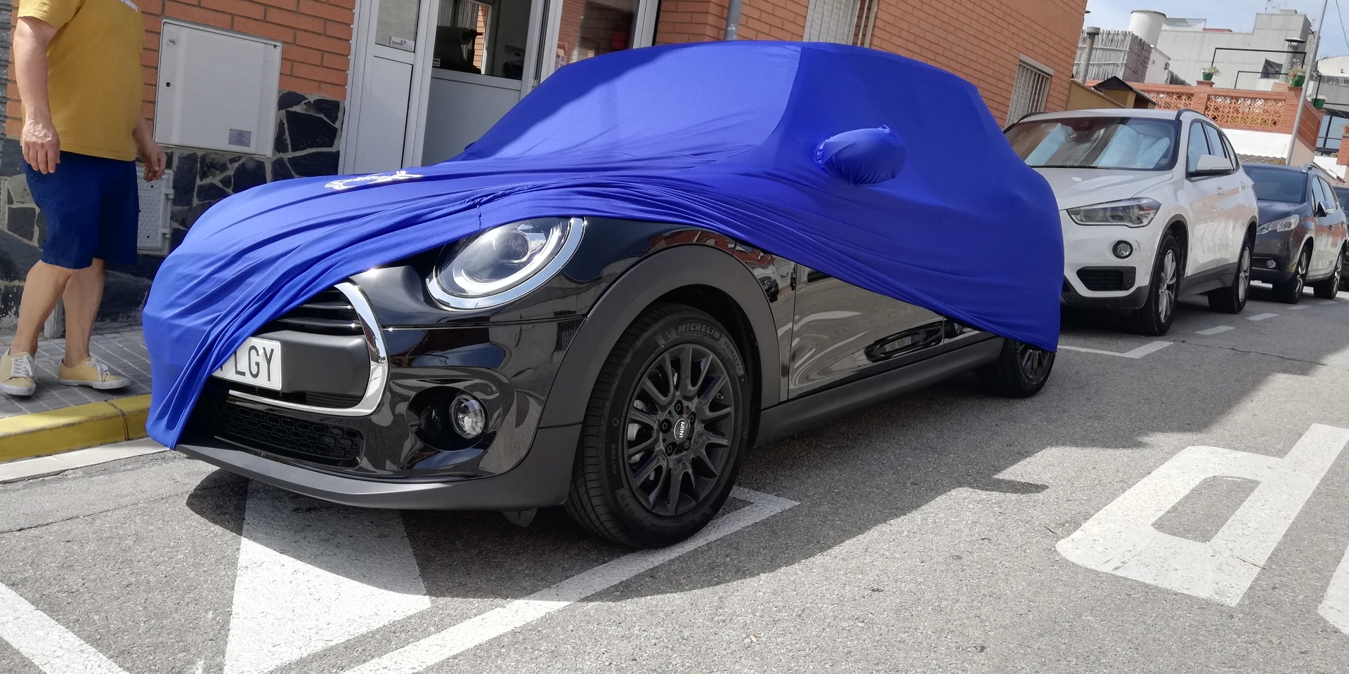 High-quality Car Covers for Mini. Indoor and outdoor covers